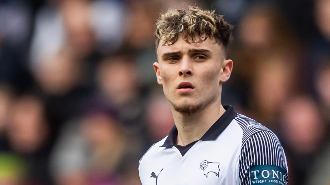 Derby complete signing of Clark from RB Salzburg