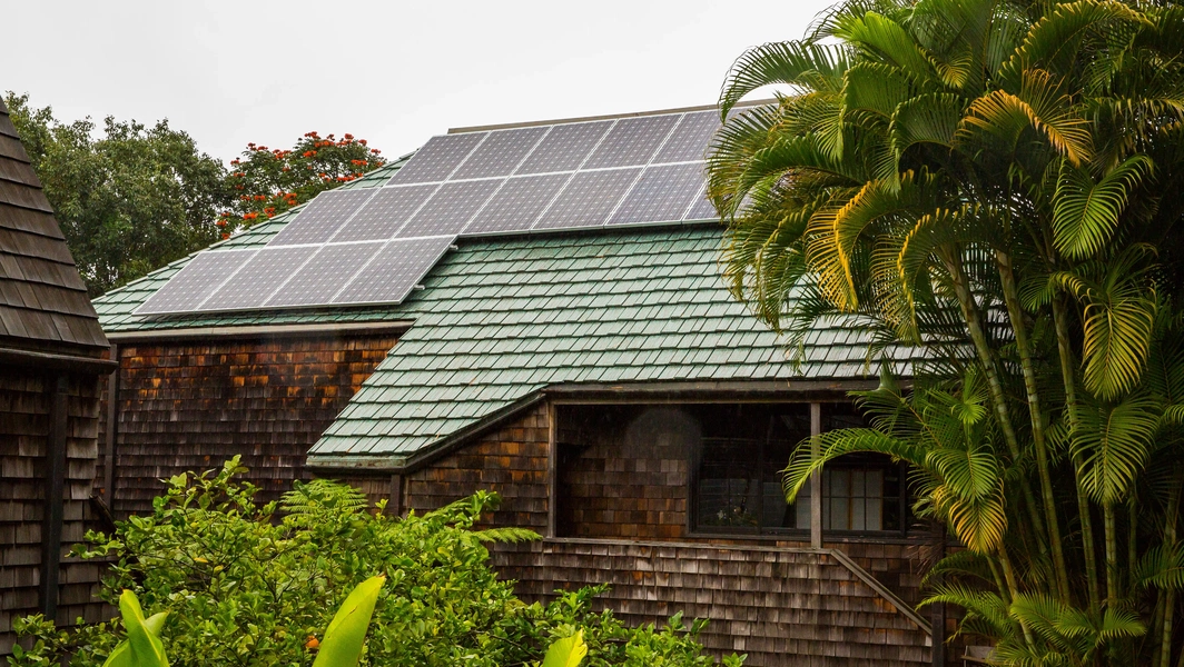 8 stunning waterfront stays across Hawaii
