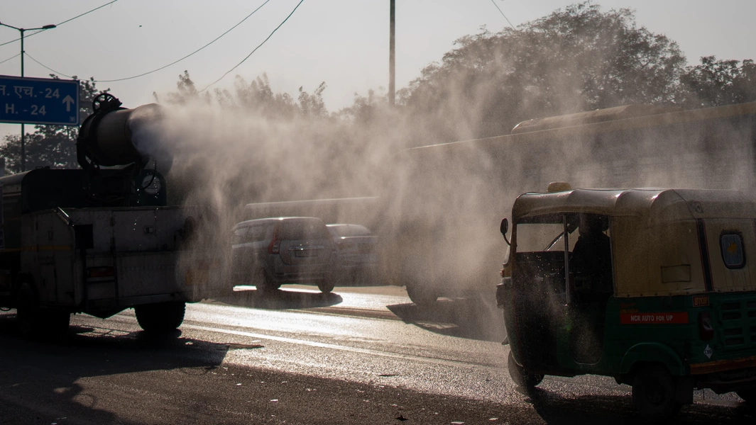 Delhi adds anti-smog systems as AQI turns poor