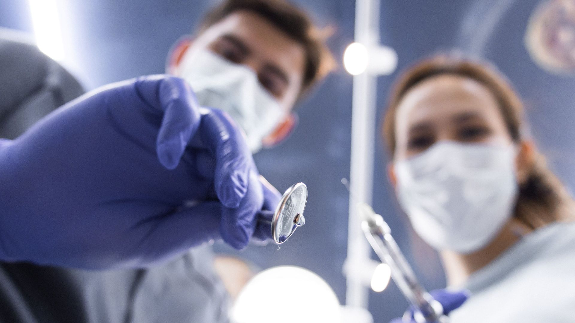 20 things dentists notice about your health right away