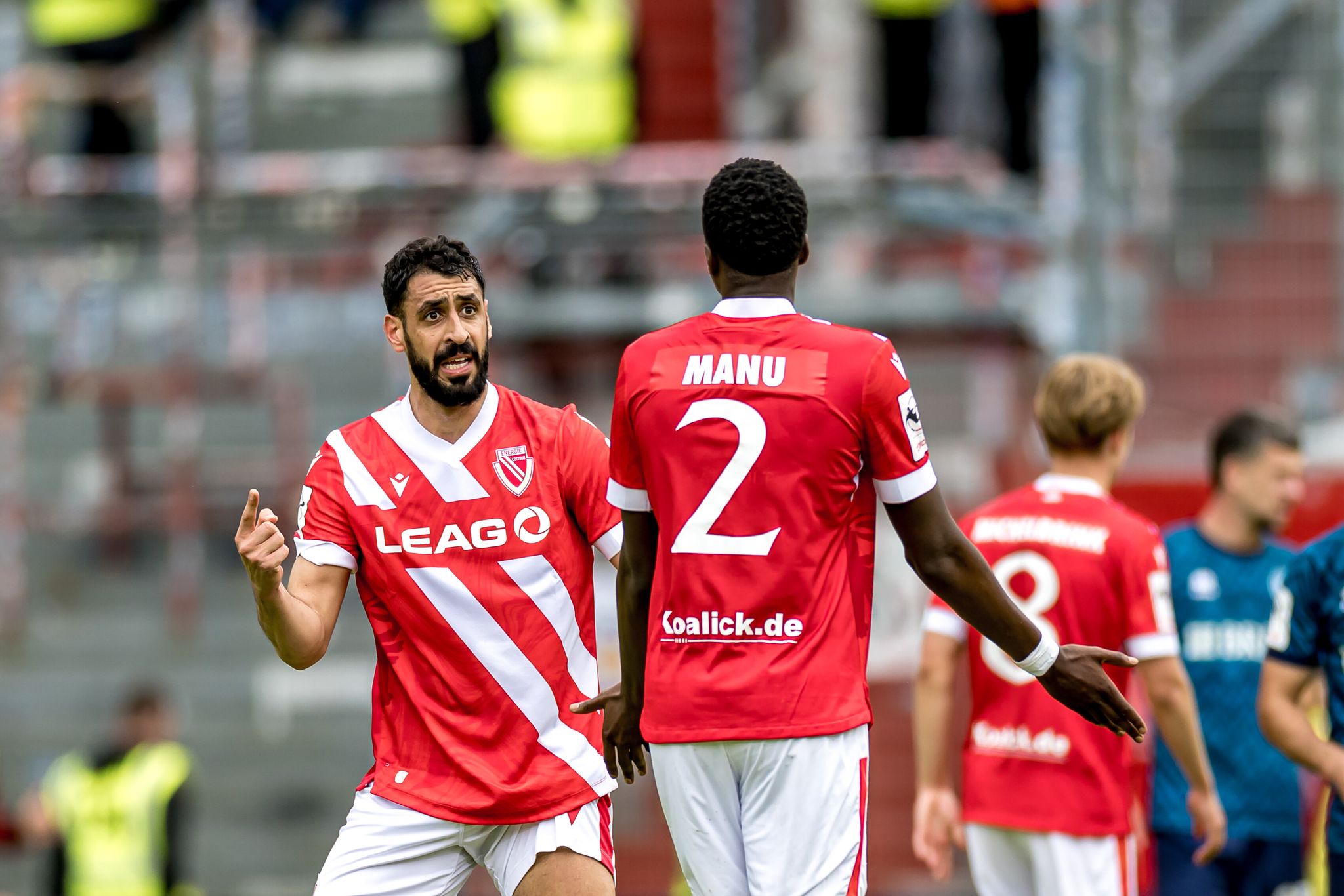 Abwehrspieler King Manu bleibt bei Energie Cottbus