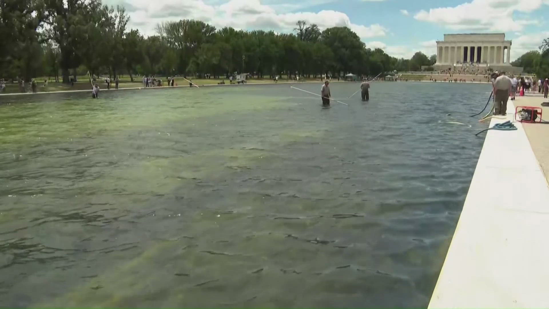 Washington, DC., reflecting pool facing several problems