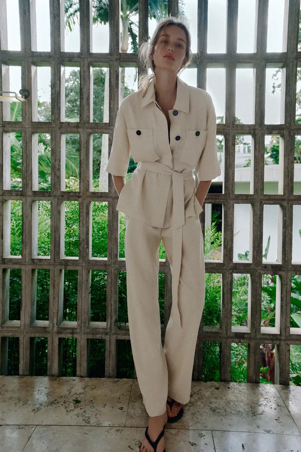Estos trajes de lino de Zara solucionan cualquier look veraniego