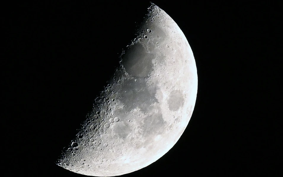 The moon’s hidden scars and survival secrets