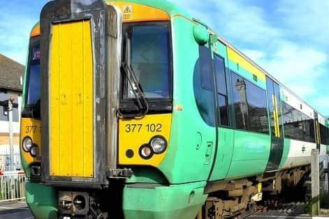 Southern Rail: Signalling fault causes delays in West Sussex