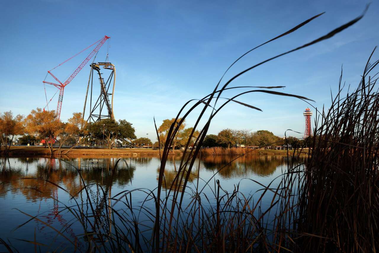 Six Flags Over Texas delays launch of record-breaking dive coaster due ...
