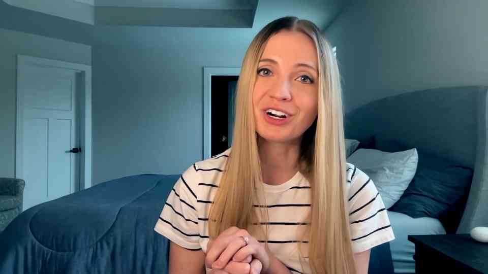 Women insult their husbands when they do this; 3 examples