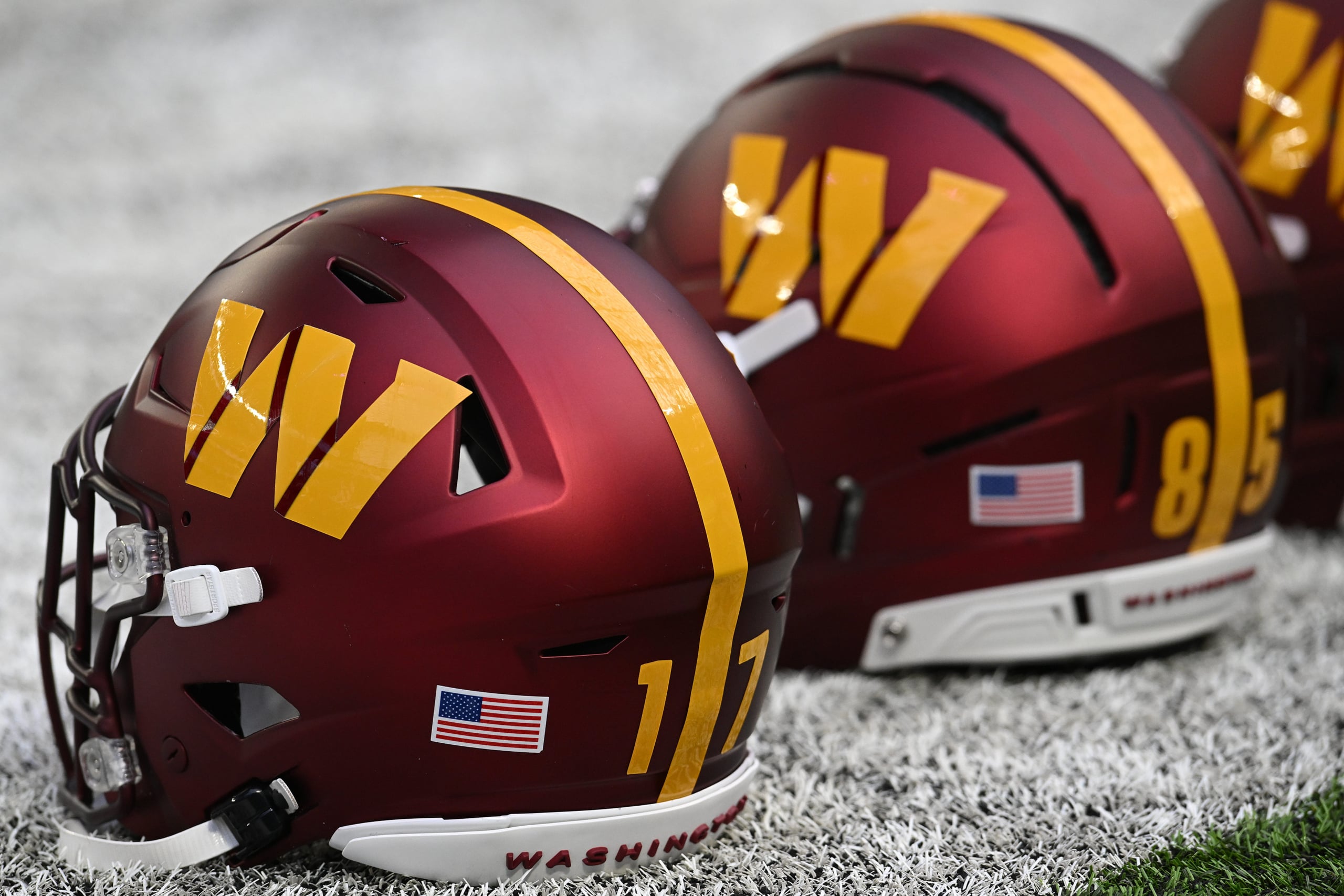 Former All-Pro player awkwardly campaigns to join Washington Commanders