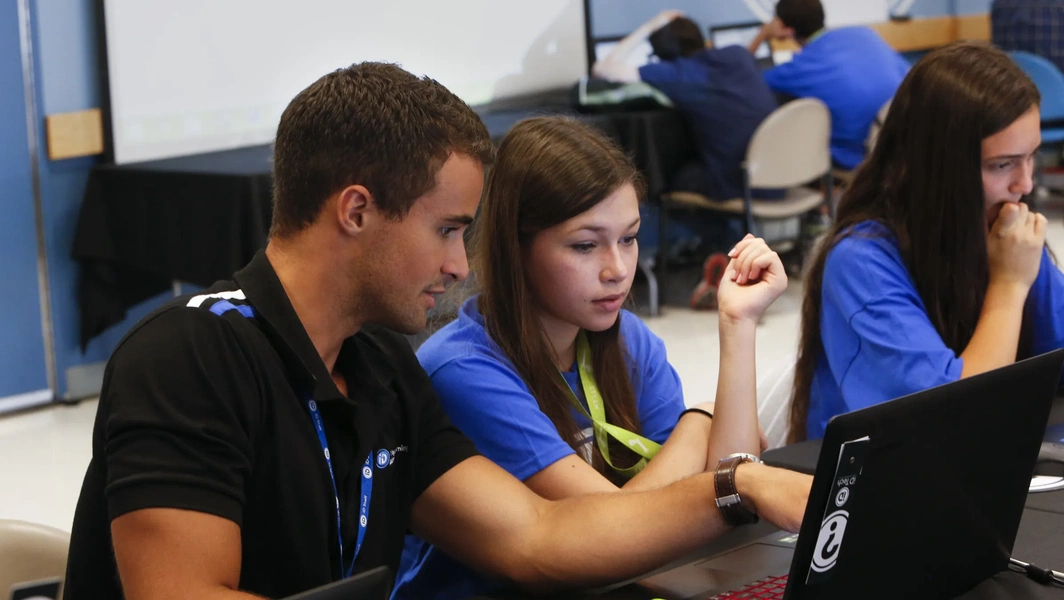 Level up fast with the 100 Days of Code challenge