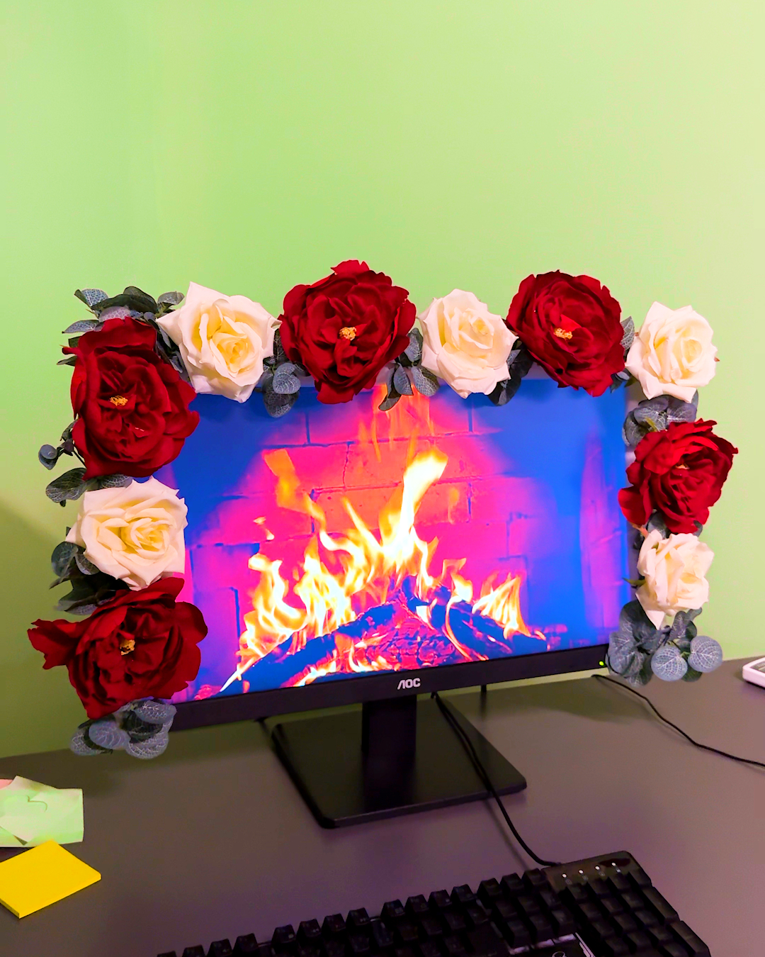 Floral frames to brighten your monitor