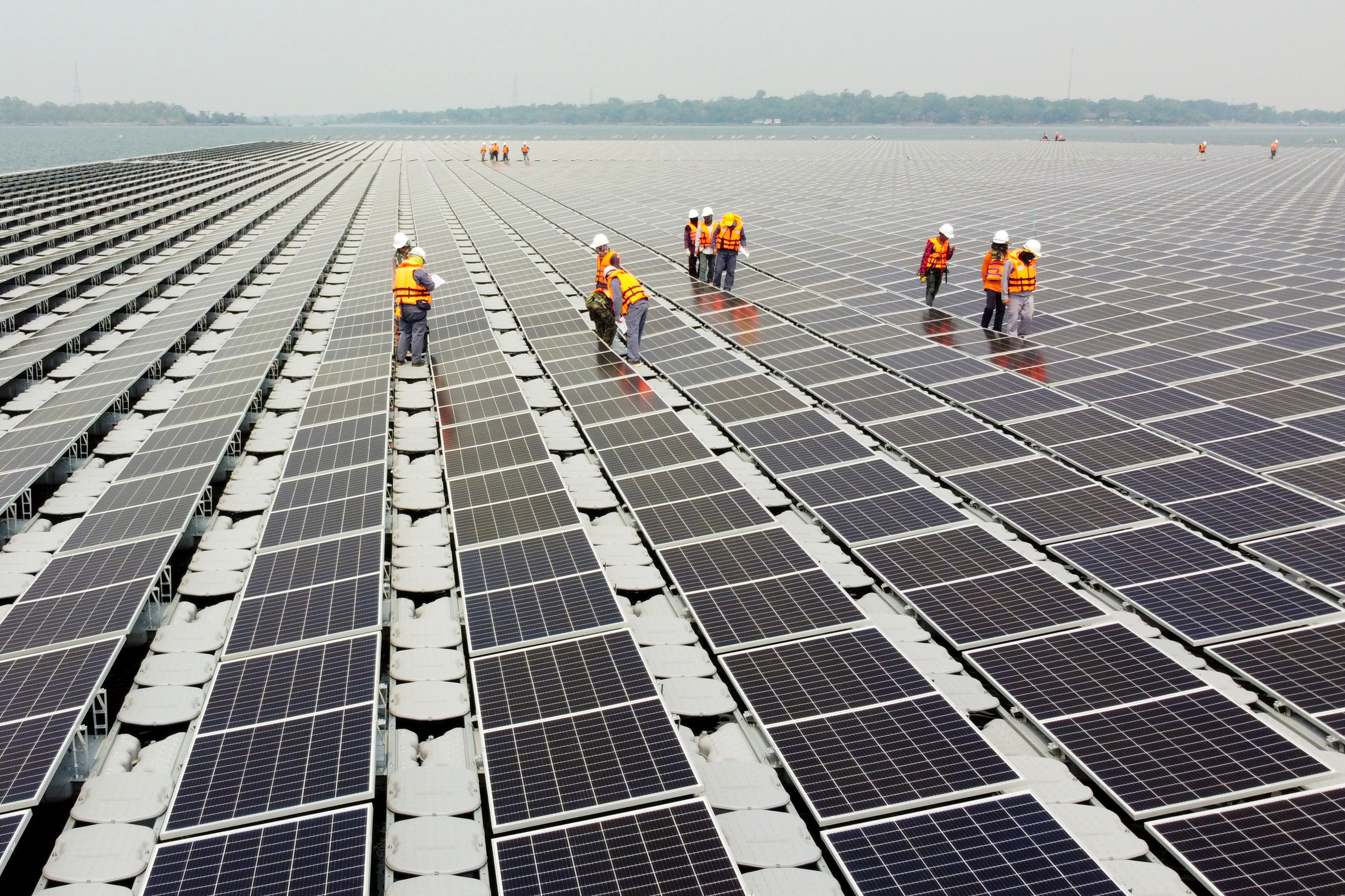 Southern African country secures $100 million for first utility-scale ...