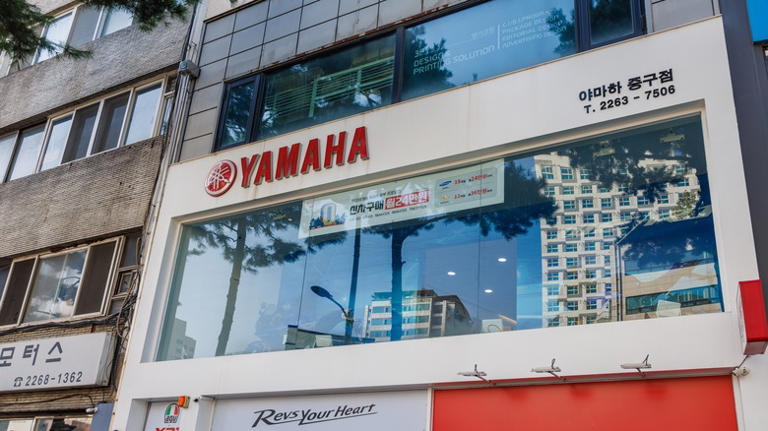 How did Yamaha go from building musical instruments to motorcycles?