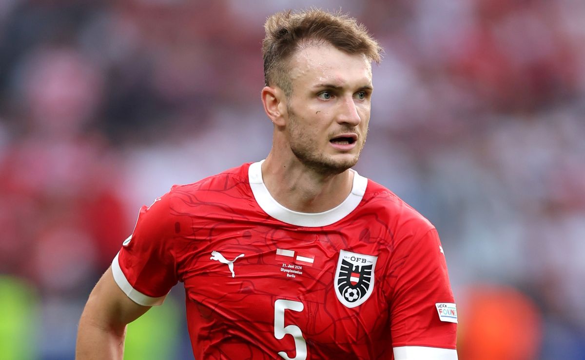 Why is Austria’s Stefan Posch using a protective mask in the 2026 World ...