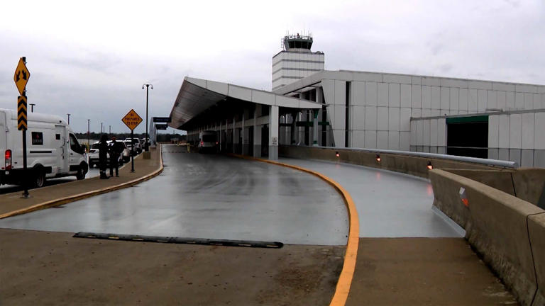 Jackson airport control fight goes to federal trial as city alleges ...
