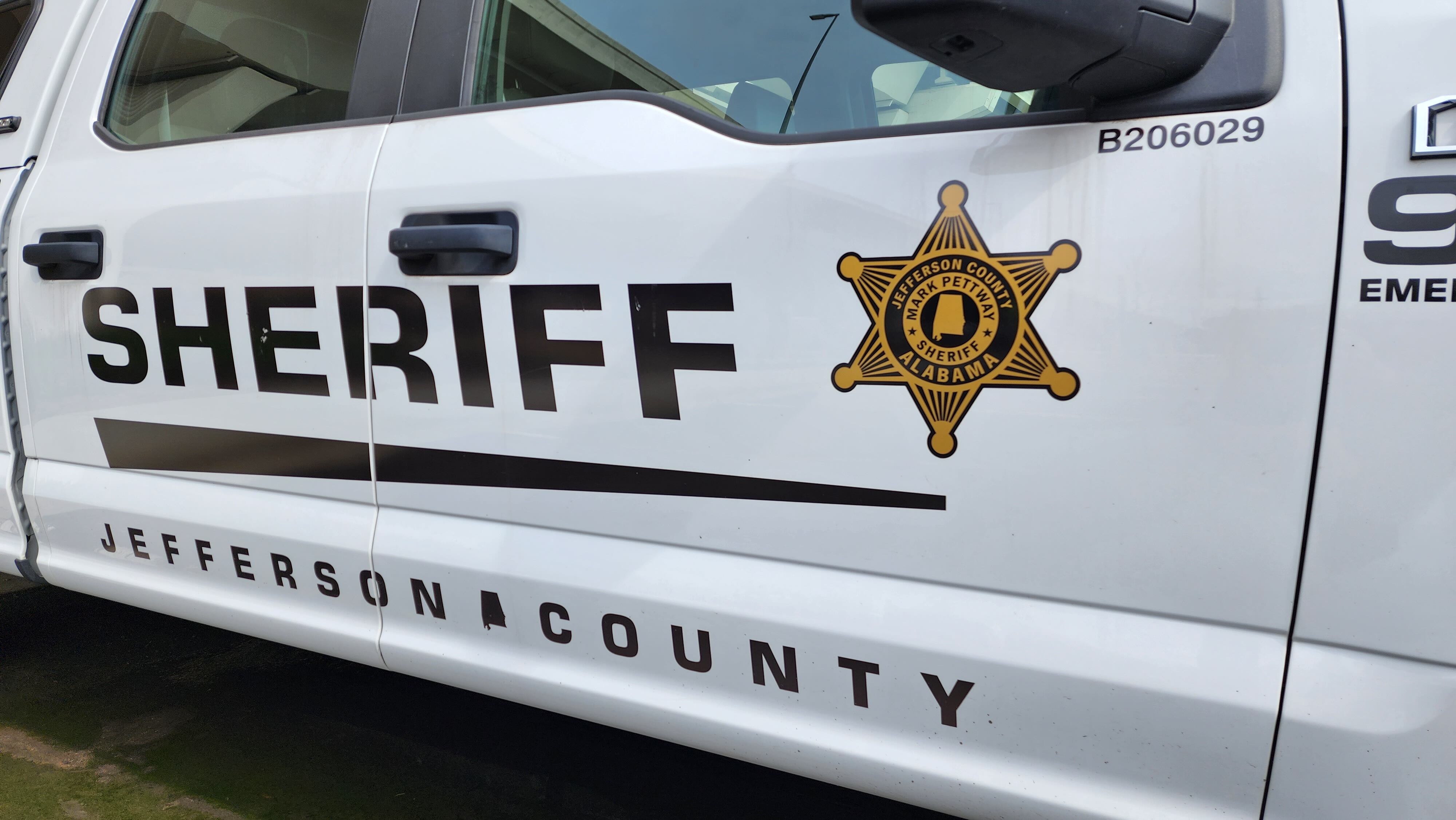 Juvenile taken to hospital after shooting in Jefferson County