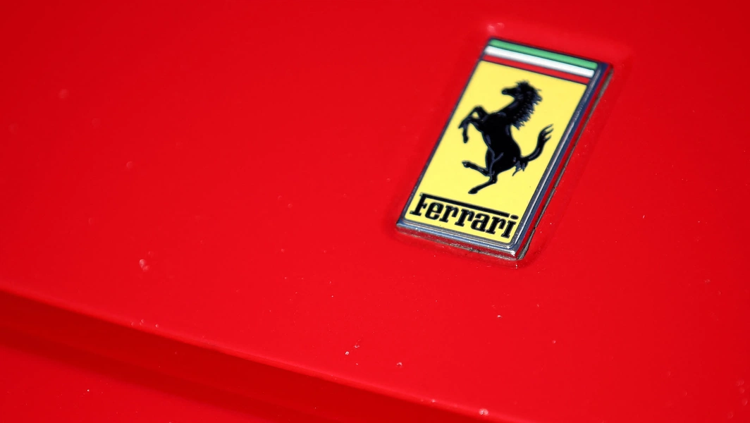6 Ferrari Luce EV colors and customization options