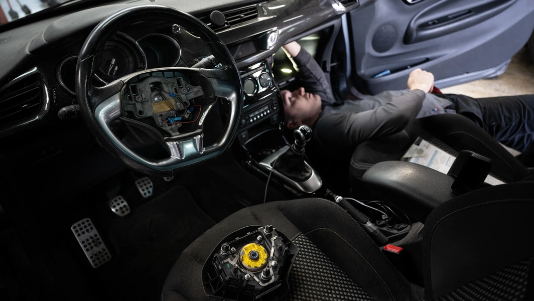 Report outlines six car features automakers later regretted