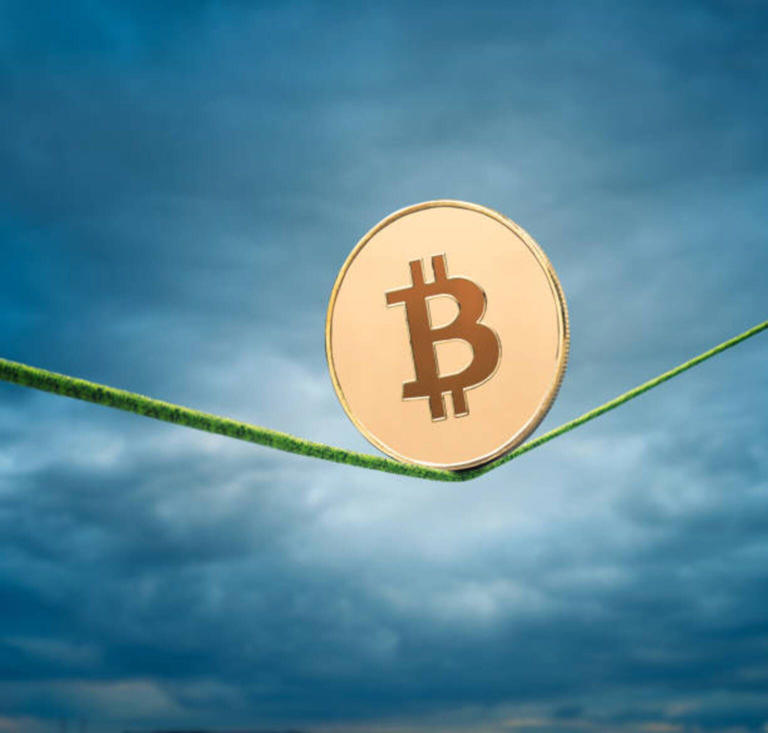 Bitcoin price tug-of-war: ETF outflows, 3 rate hike stance, MSTR buying ...