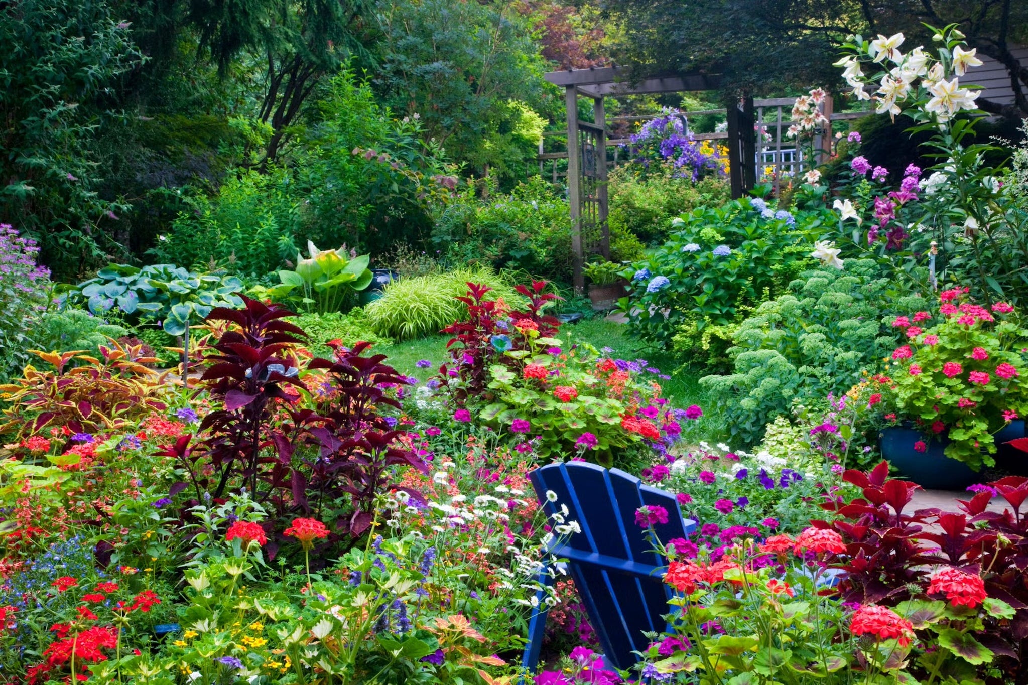 13 easy upgrades to add more charm to your home garden