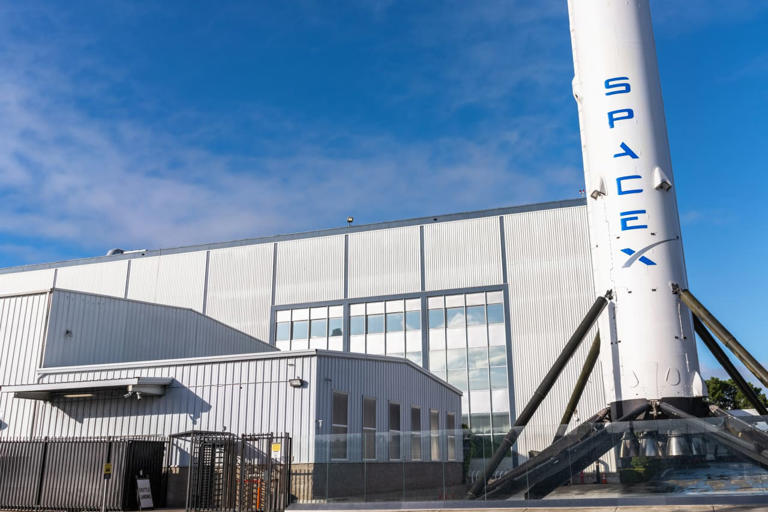 Thanks to SpaceX, index funds won’t track each other as closely. Here’s ...