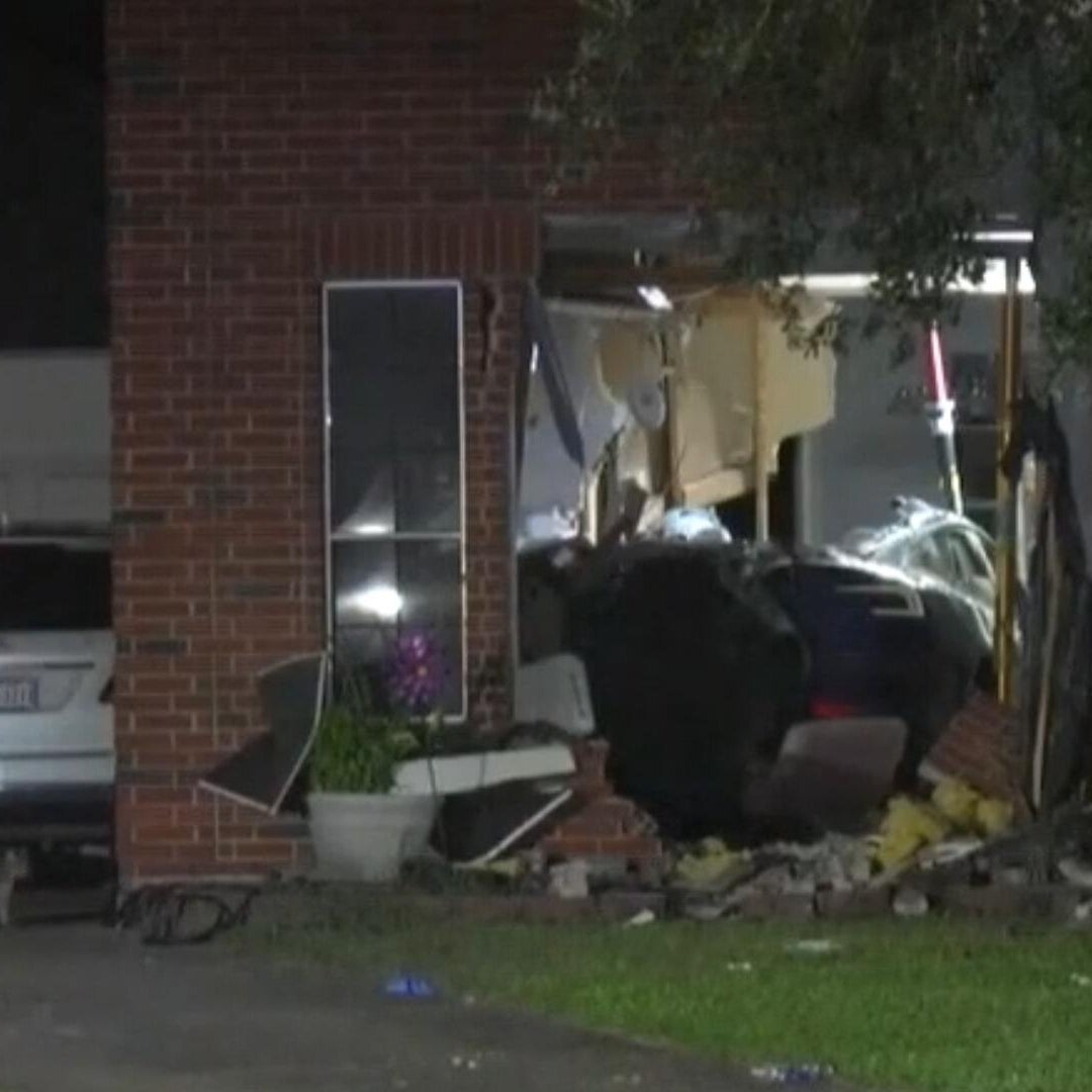 Woman recalls finding mom under the rubble after Tesla crashed into home