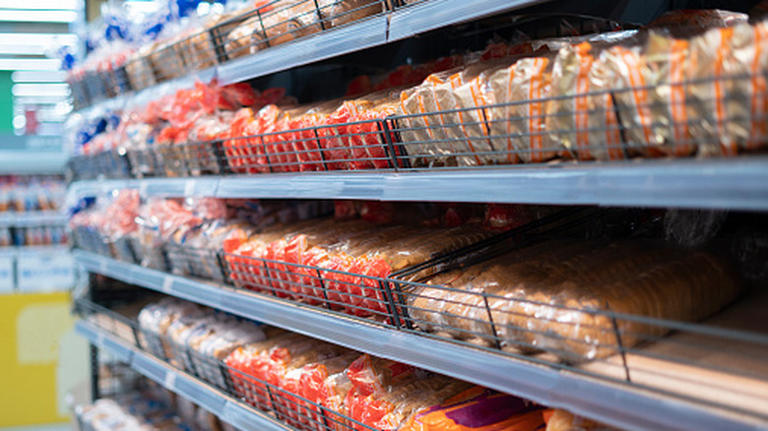 The 120-year-old bakery behind this grocery store bread is shutting ...