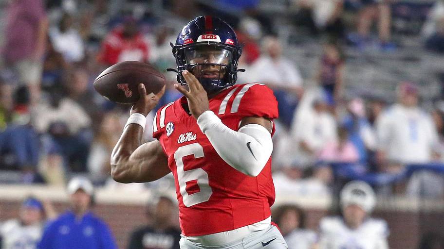 3 uniform changes Ole Miss football needs to make right now