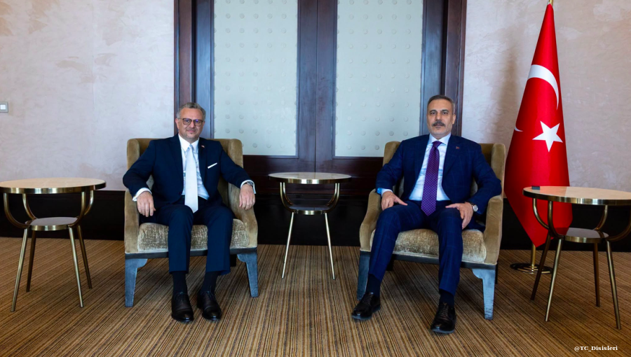Turkey’s foreign minister meets Trump’s co-in-law 'fixer' in Cairo