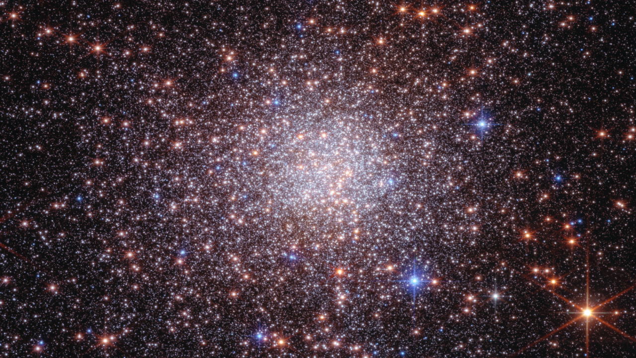 This ball of stars named Terzan 5 may be one of the Milky Way's ...