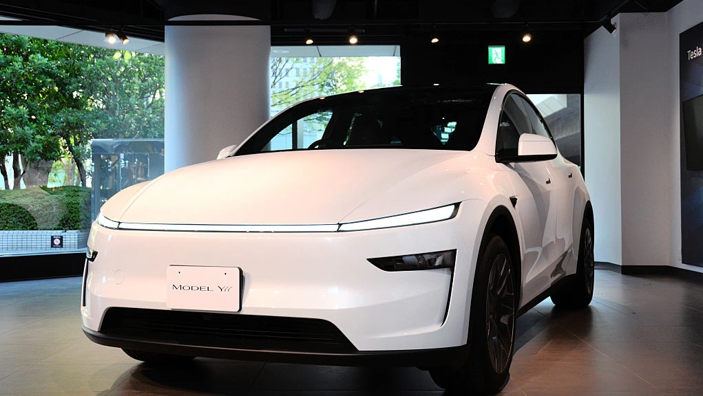 Tesla targets fall US launch for longer Model Y L