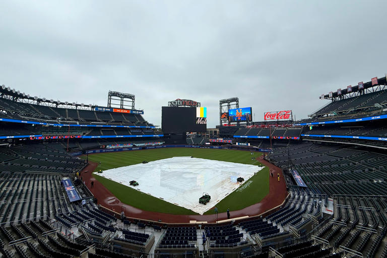 Mets, Cubs rained out, will play doubleheader on Wednesday