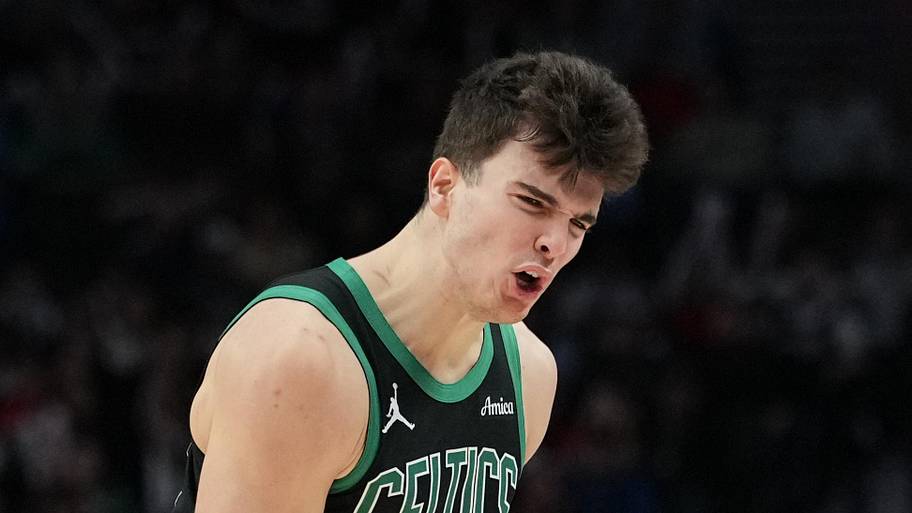 Bucks' Hugo Gonzalez interest in Giannis trade talks makes perfect sense
