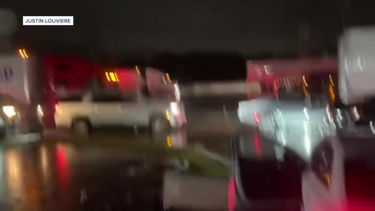 Drivers stranded as I-35 floods near Waco after heavy rain