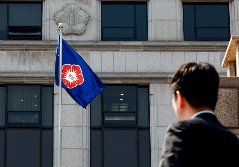 KBS journalists challenge criminal record report ruling