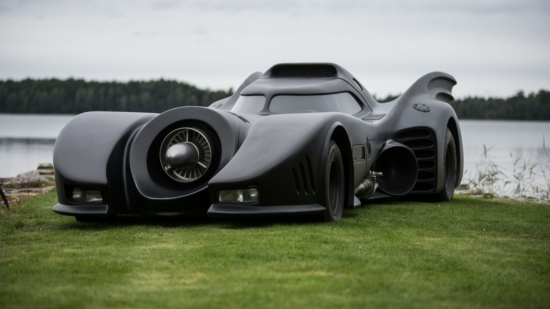 10 fictional vehicles we'd love to drive & 10 that should stay off the road