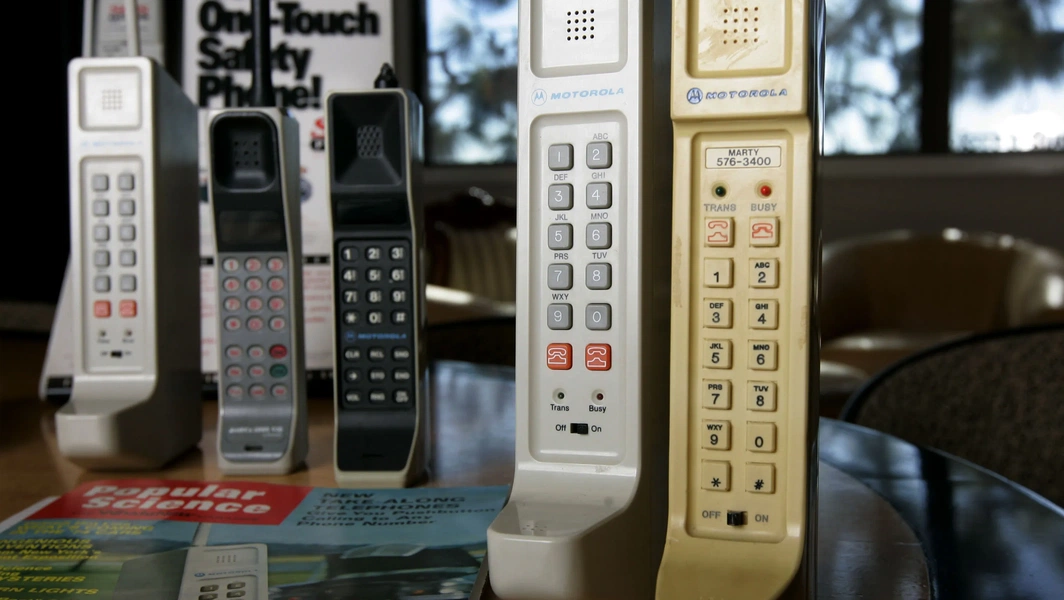 12 iconic mobile phones that shaped technology