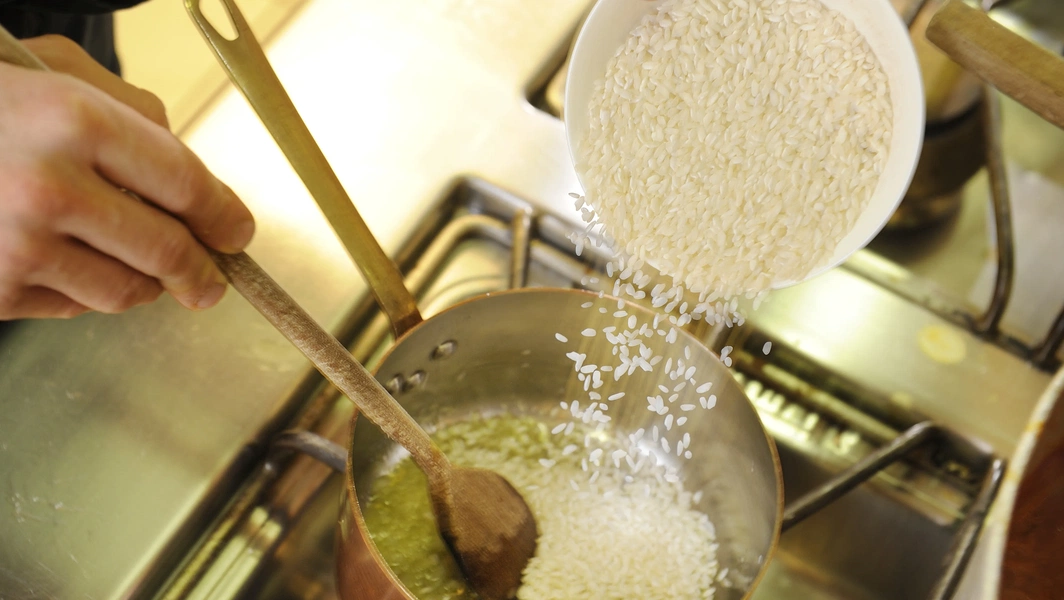 9 flavorful techniques to season rice