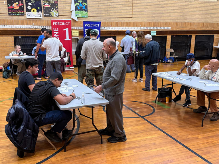 Voting to begin in pivotal Michigan primary election