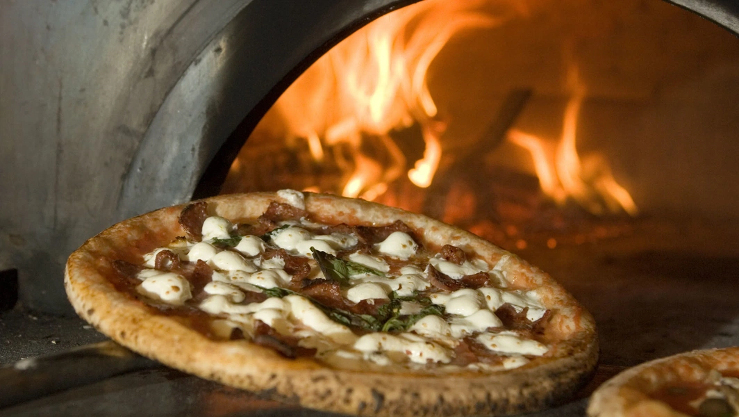 Mastering authentic Neapolitan pizza at home