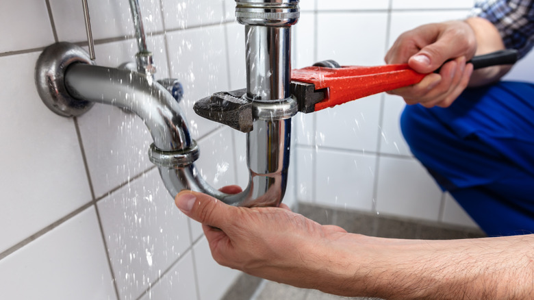 5 common reasons why your sink is leaking