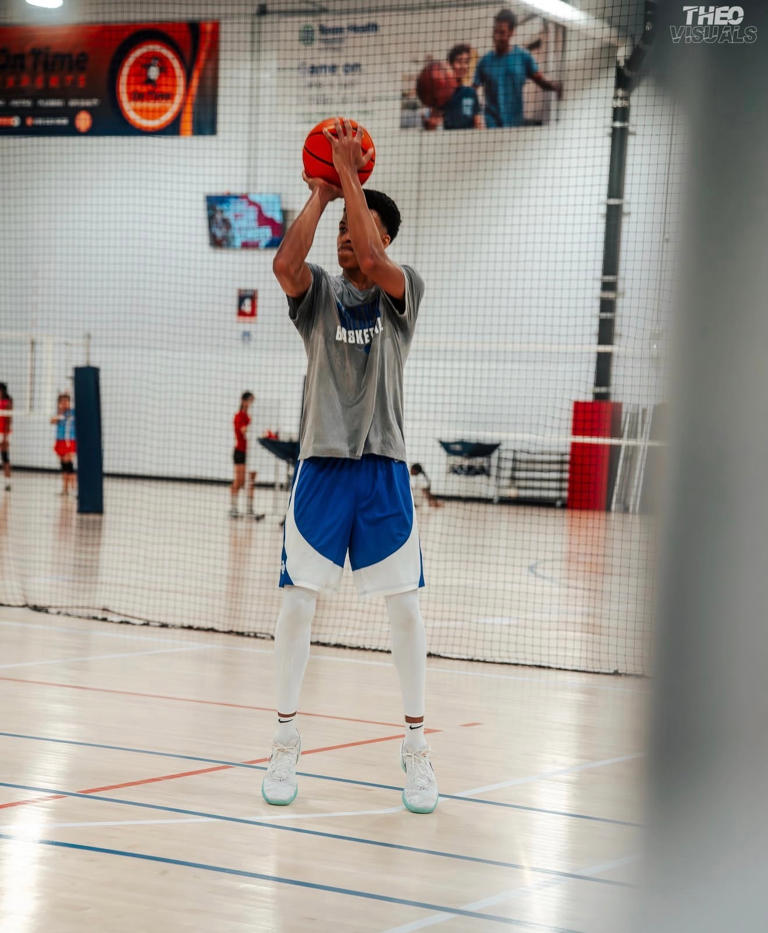 Future cat Ryan Hampton can’t stop wearing Kentucky gear