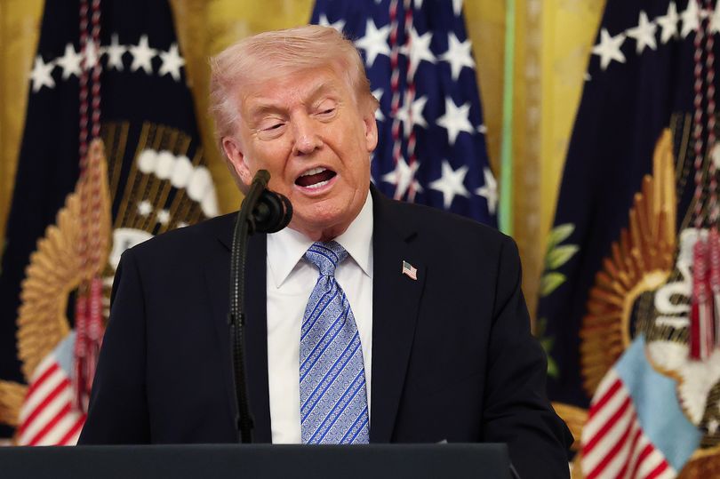 Trump caught making huge U-turn on his knife cutting the Reflecting ...