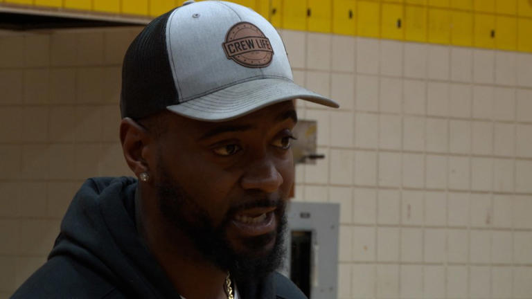 Davis, Crew Life kick off annual summer hoops camp in Fort Wayne
