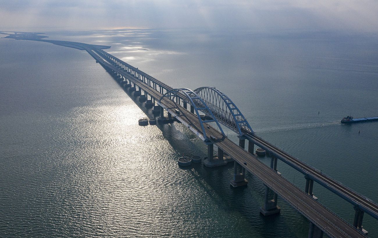 Crimean Bridge heavily fortified on all sides: New satellite imagery