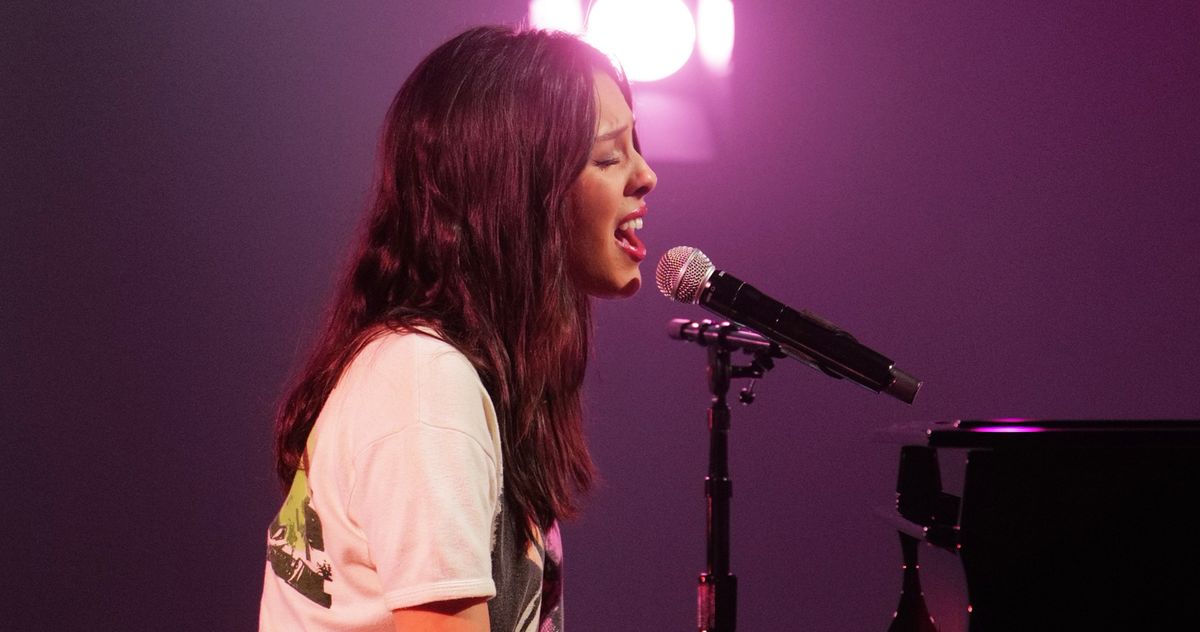 Olivia Rodrigo broke her own chart records
