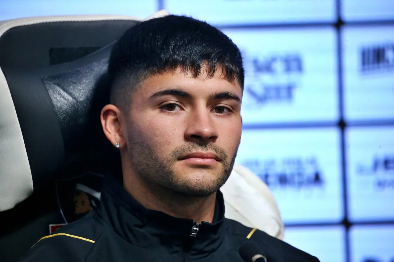 Cristian Riquelme se va de Colo Colo y tiene dos interesados en su ...