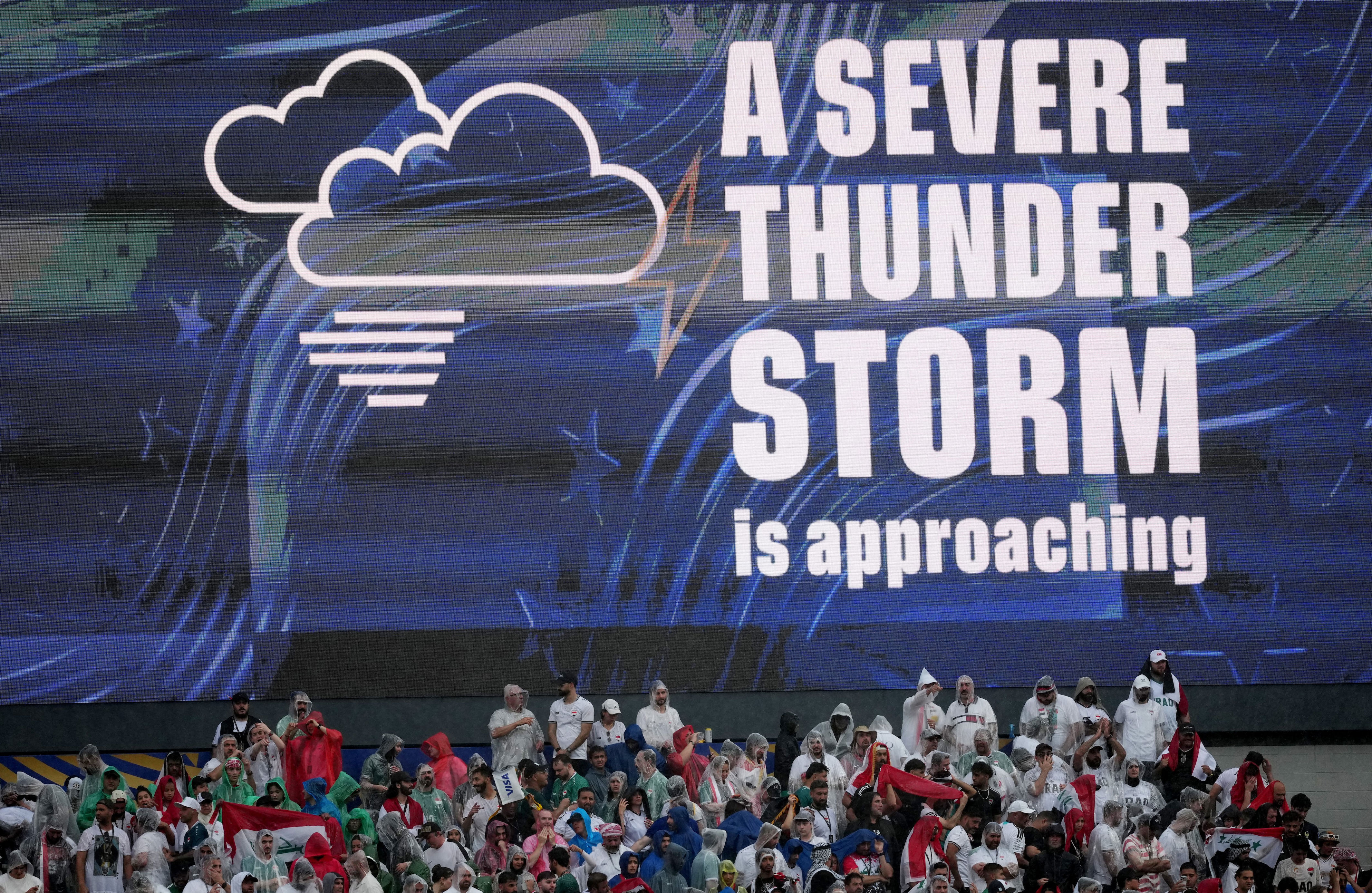 How long is a weather delay at the World Cup?