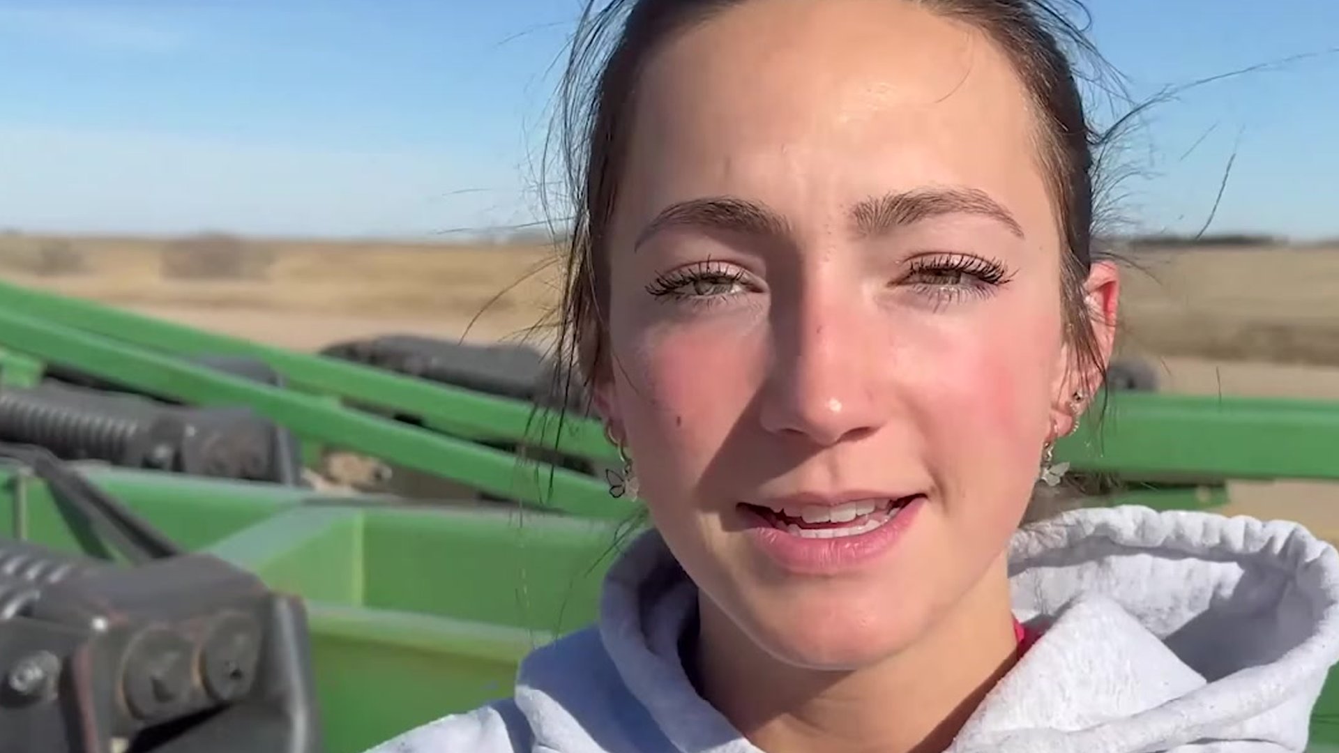 Breaking compacted soil with a 7-shank ripper