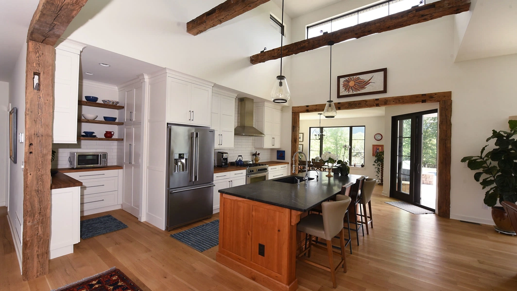 Modern farmhouse kitchen design trends