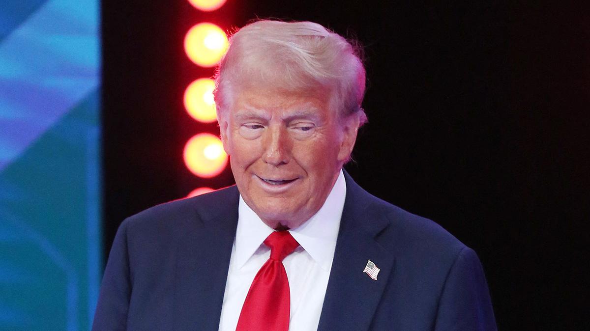 MAGA socialite reacts to Donald Trump's bizarre 'great daughter' photo
